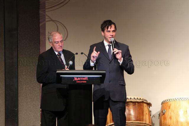 Celebrity father-son masters of ceremonies, Brian Richmond