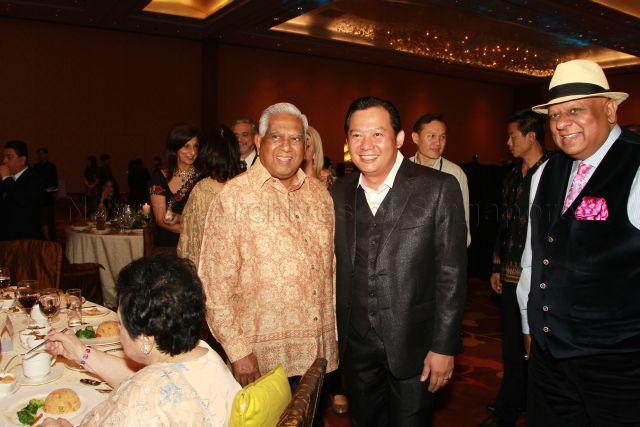 President S R Nathan with Indian telecoms tycoon Dr