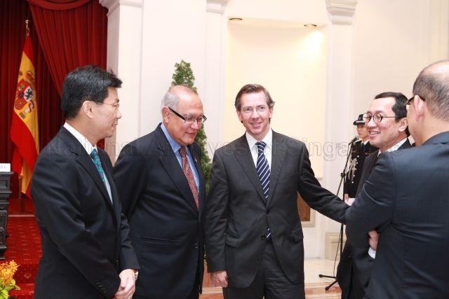 Minister of State for Trade and Industry and Manpower Lee Yi