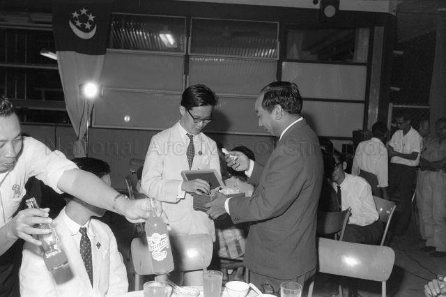 Welcoming Home Ceremony for Chess Champion Master Tan Lian