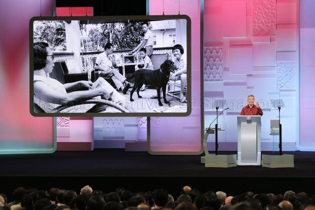 Prime Minister Lee Hsien Loong addressing the audience at