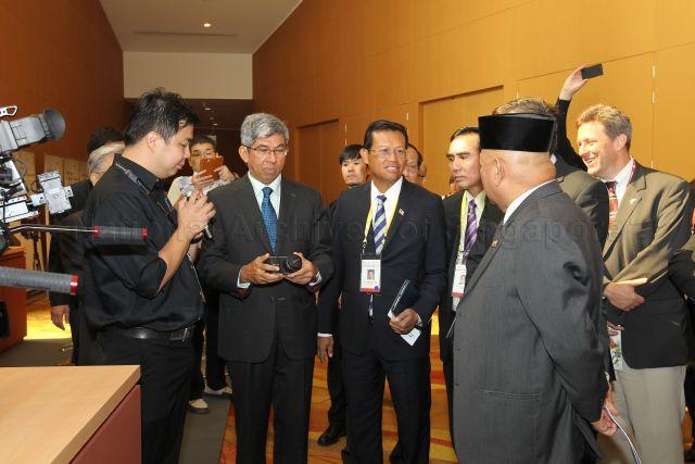 Minister for Communications and Information Dr Yaacob