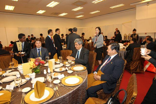 Minister for Communications and Information Dr Yaacob