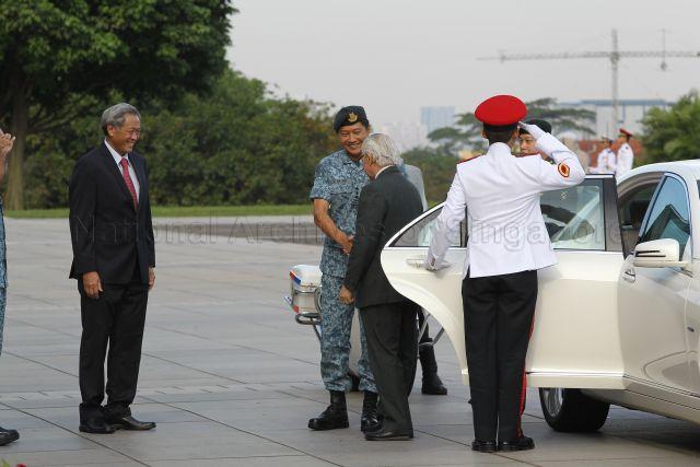 President Tony Tan Keng Yam arriving at SAFTI Military