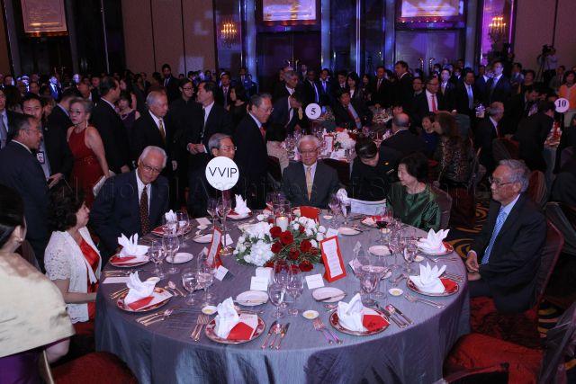 From left: Tan Choo Leng (wife of Emeritus Senior Minister