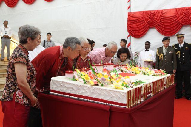 Prime Minister Lee Hsien Loong, President Tony Tan, Mrs Mary