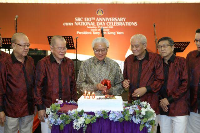 President Tony Tan Keng Yam (centre), Singapore Recreation