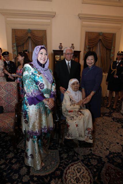 President Tony Tan Keng Yam and his wife Mrs Mary Tan are