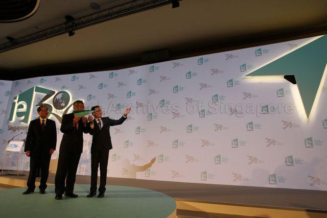 Prime Minister Lee Hsien Loong, (on the left) Minister for