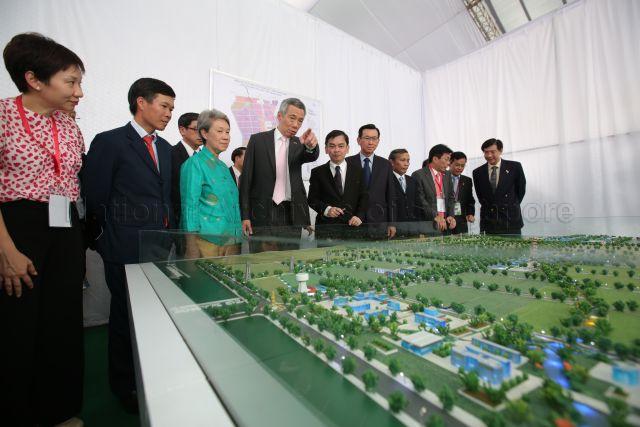 Prime Minister Lee Hsien Loong and his wife Madam Ho Ching