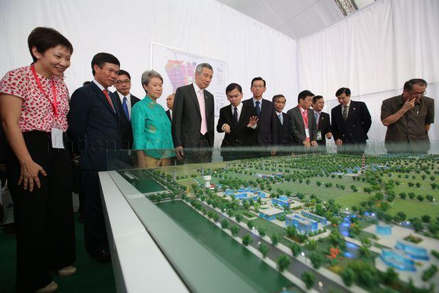Prime Minister Lee Hsien Loong and his wife Madam Ho Ching