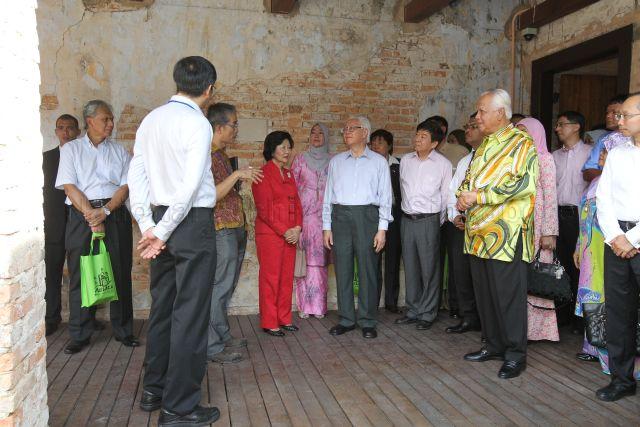 President Tony Tan and his wife Mrs Mary Tan (wearing red