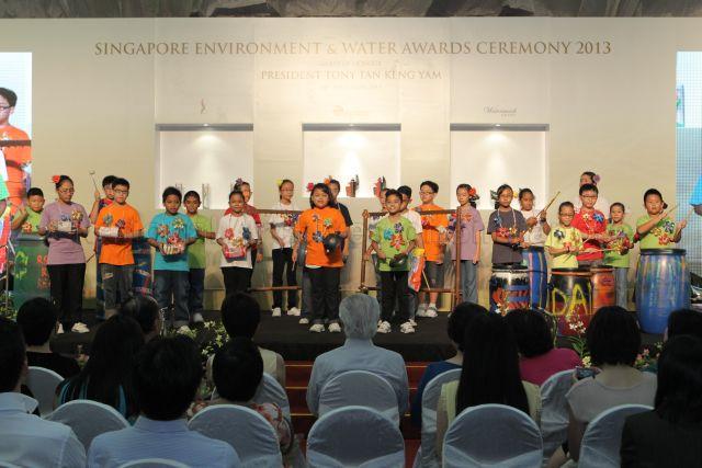 Performance by Fuhua Primary School percussionists during