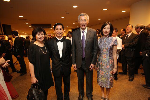 Group photograph of Prime Minister Lee Hsien Loong with