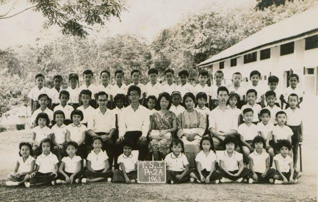 Class photograph of Tampines Primary School I (Primary 2A)