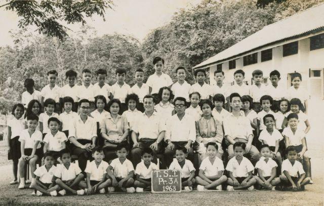 Class photograph of Tampines Primary School I (Primary 3A)