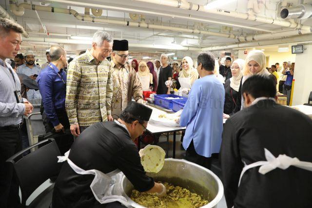 Taken at: Iftar at Maarof Mosque with Jurong residents in