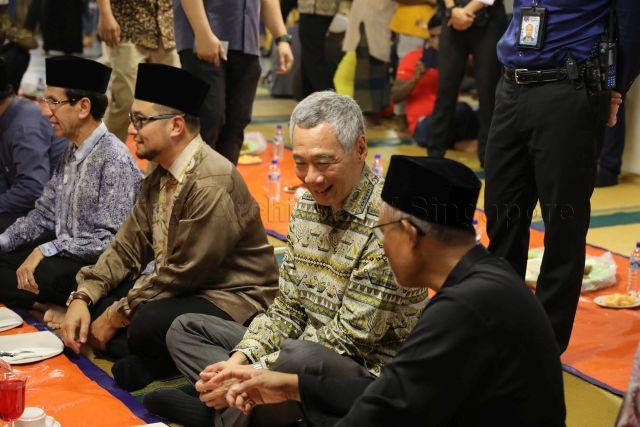 Taken at: Iftar at Maarof Mosque with Jurong residents in
