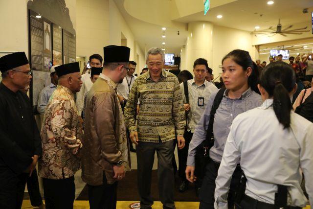 Taken at: Iftar at Maarof Mosque with Jurong residents in