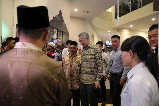 Taken at: Iftar at Maarof Mosque with Jurong residents in