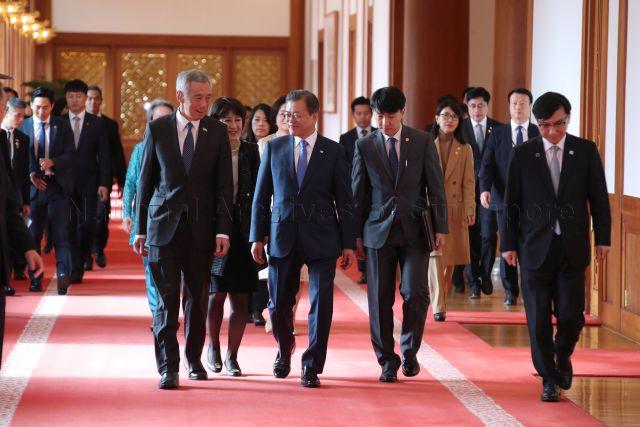 Taken at: Official lunch hosted by President of South Korea