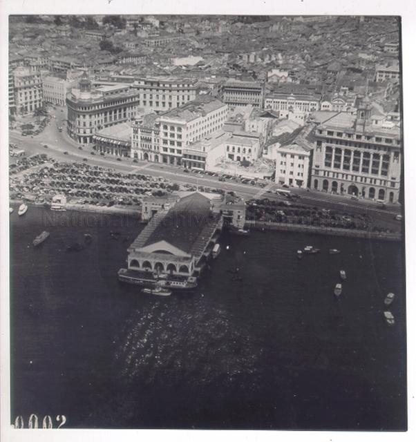 Aerial view of Clifford Pier and surroundings