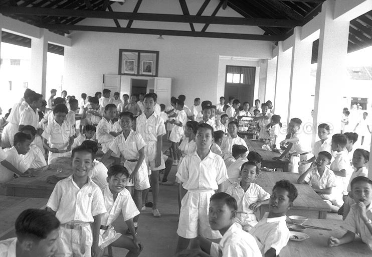 SCHOOL BOYS AT GAN ENG SENG SCHOOL