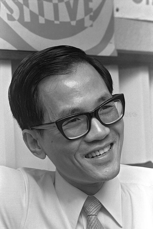 DR PETER S J CHEN AT THE UNIVERSITY OF SINGAPORE