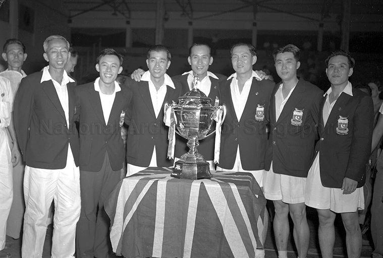 THE MALAYA THOMAS CUP 1955 WINNING TEAM WITH THEIR WINNING