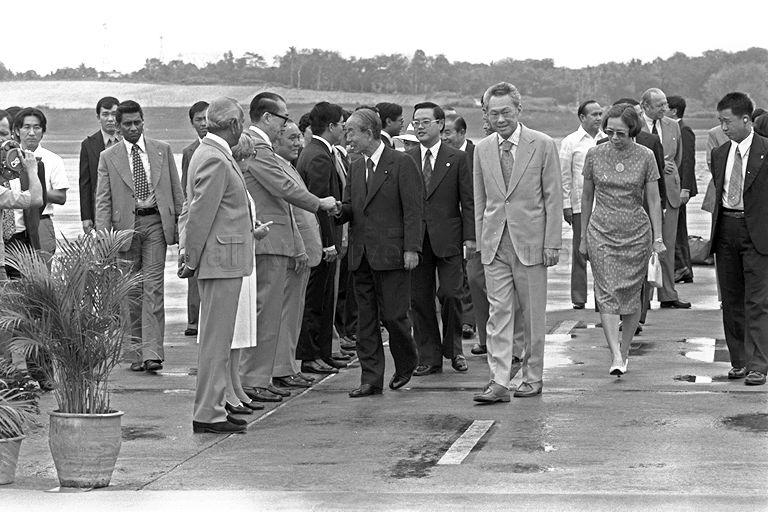 THE JAPANESE PRIME MINISTER (PM) TAKEO FUKUDA (RIGHT) AND