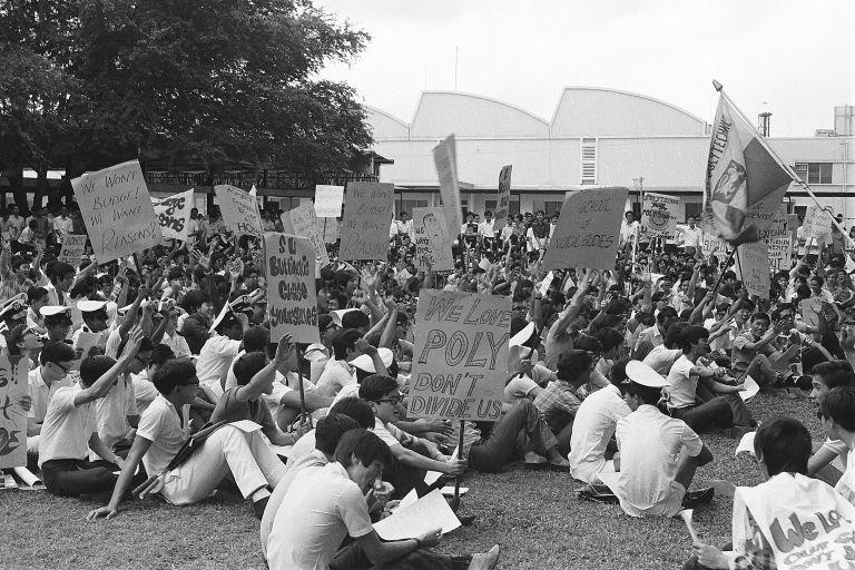 2,000 SINGAPORE POLYTECHNIC STUDENTS LED BY UNION LEADERS,